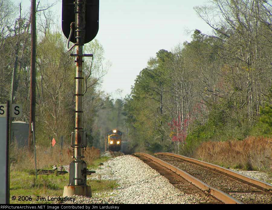 Dynamics howling, Q606-07 catches an unexpected Red at the south end of Molino